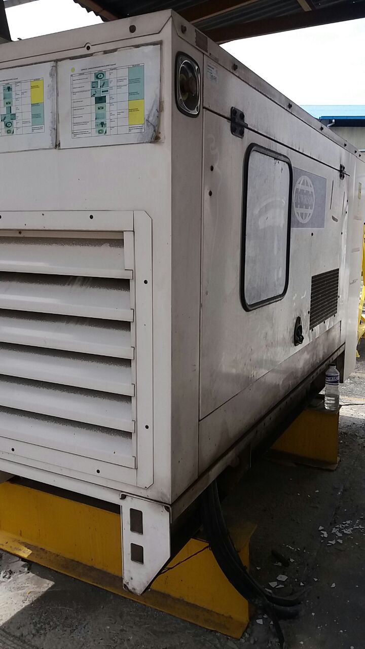 Genset Bekas Perkins, 1104C-44TAG2, Generator Leroy Somer, 100 Kva ...